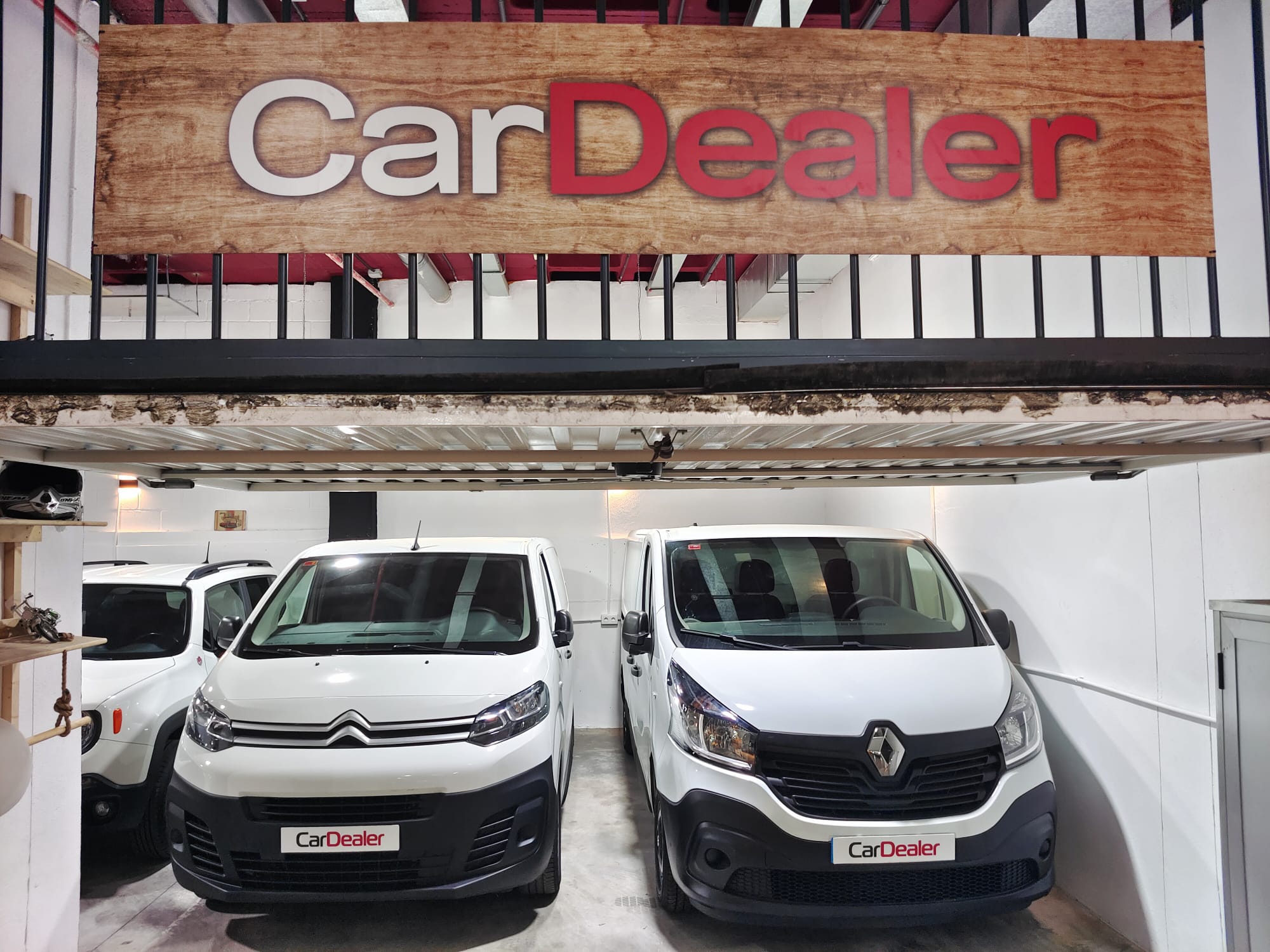 Alquiler de furgonetas | Cardealer